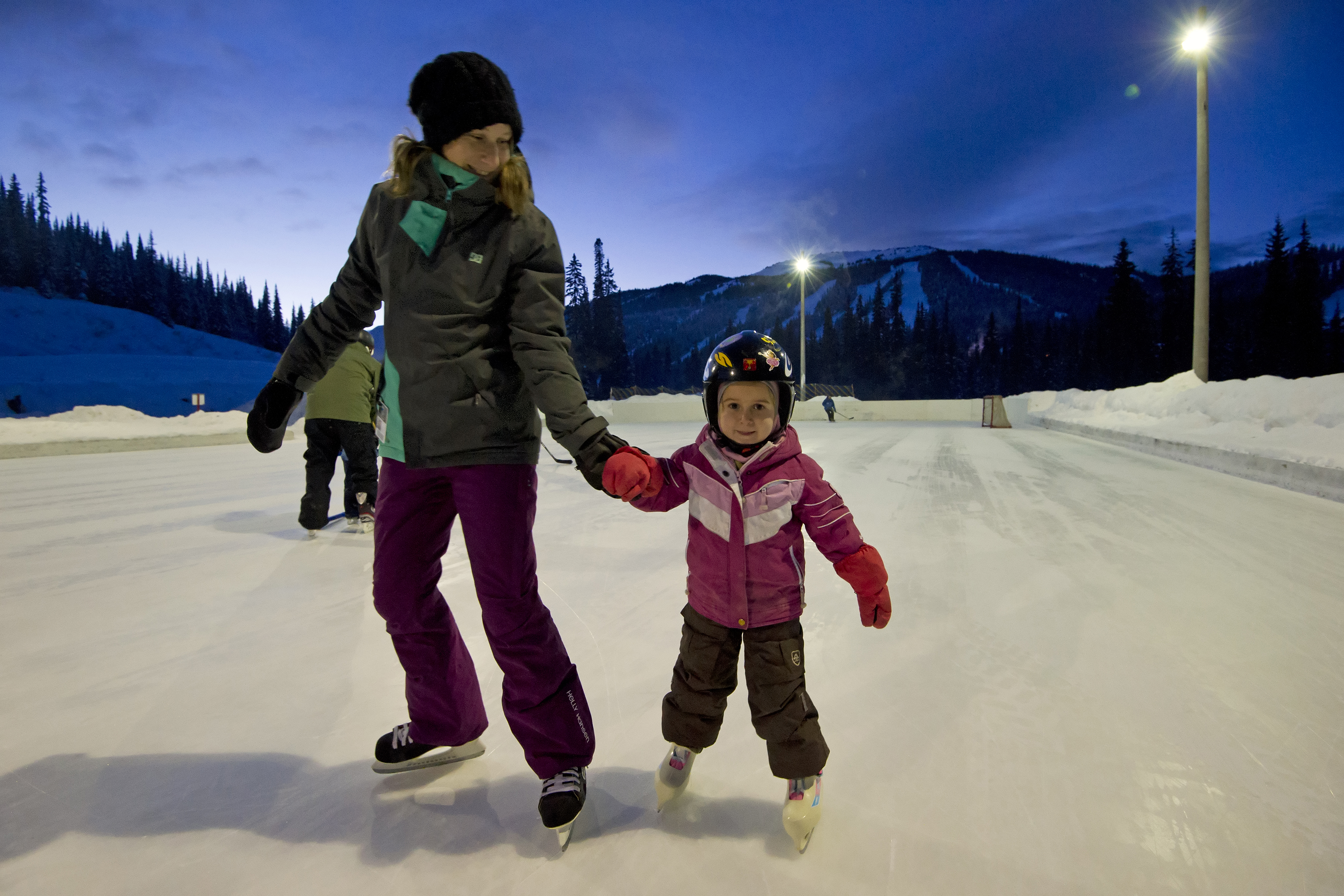 Ice Skating | Sun Peaks Resort