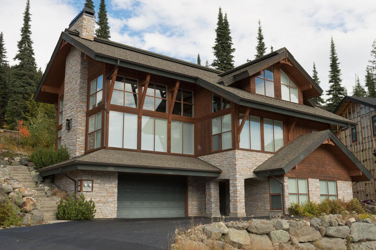 The Sasquatch Lodge | Sun Peaks Resort