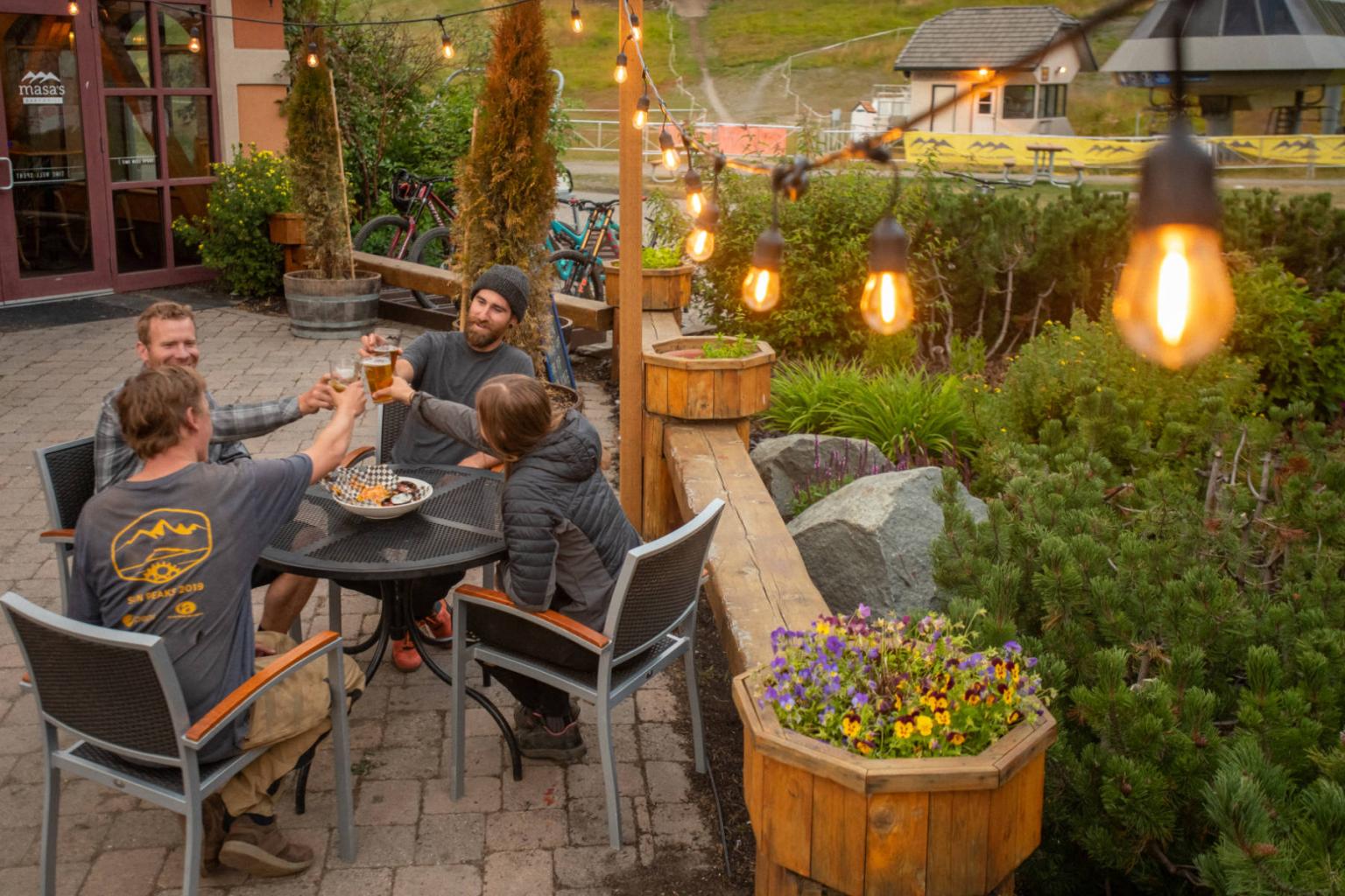 Masa's Bar + Grill | Sun Peaks Resort