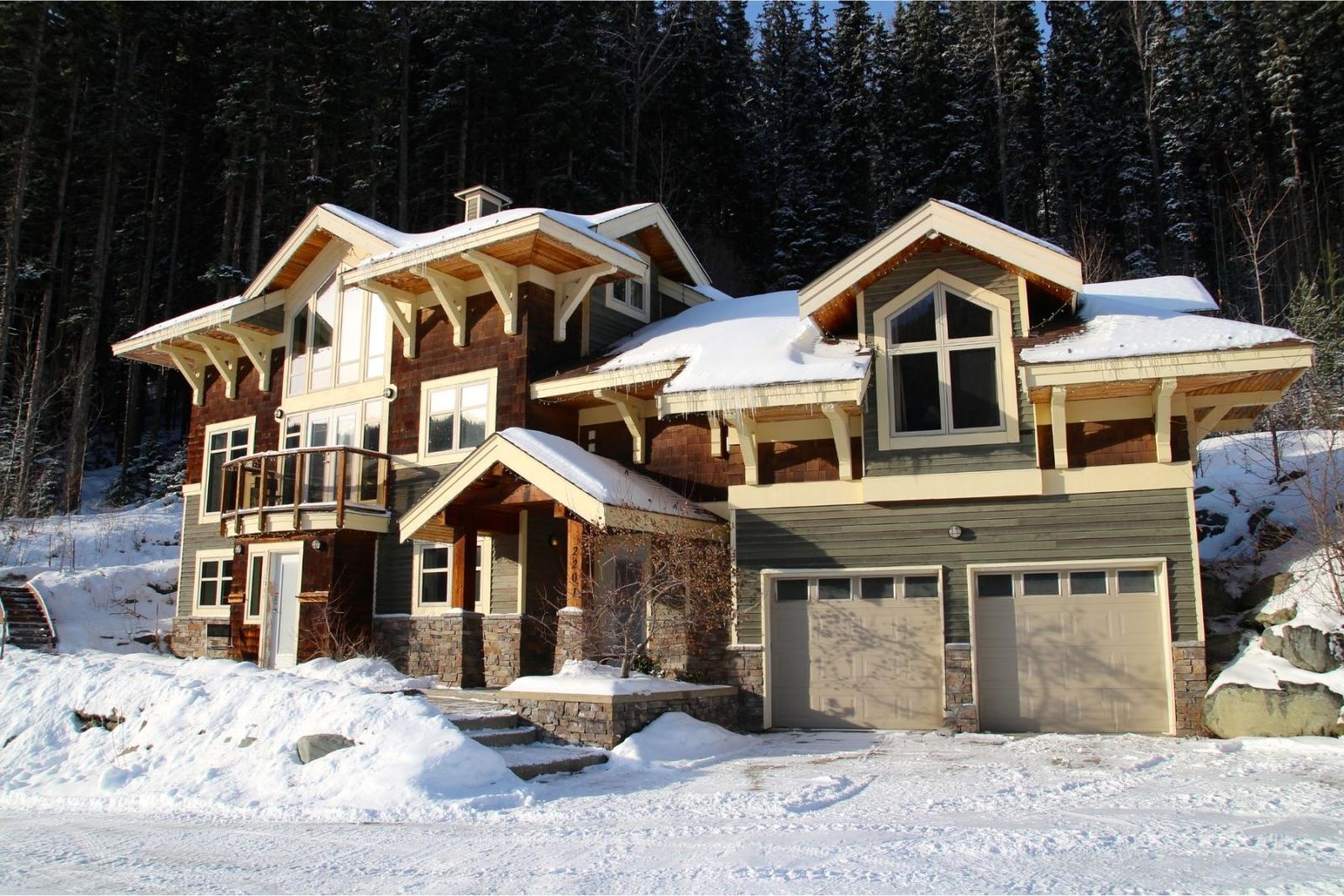 Silver Stag Chalet | Sun Peaks Resort
