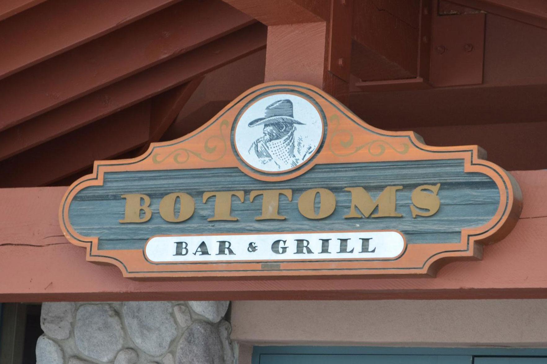 Bottoms Bar & Grill | Sun Peaks Resort