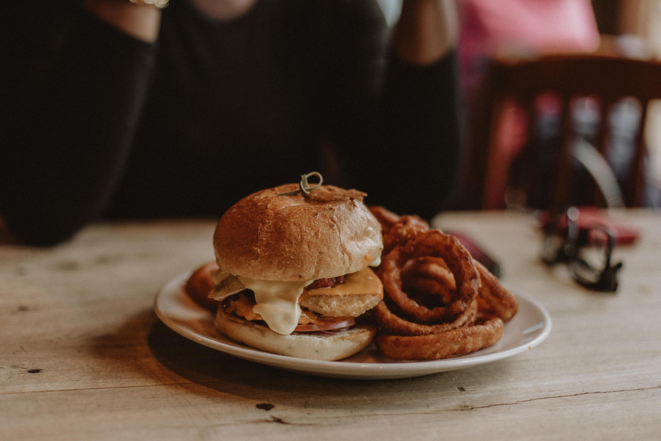 Bottoms Bar & Grill | Sun Peaks Resort