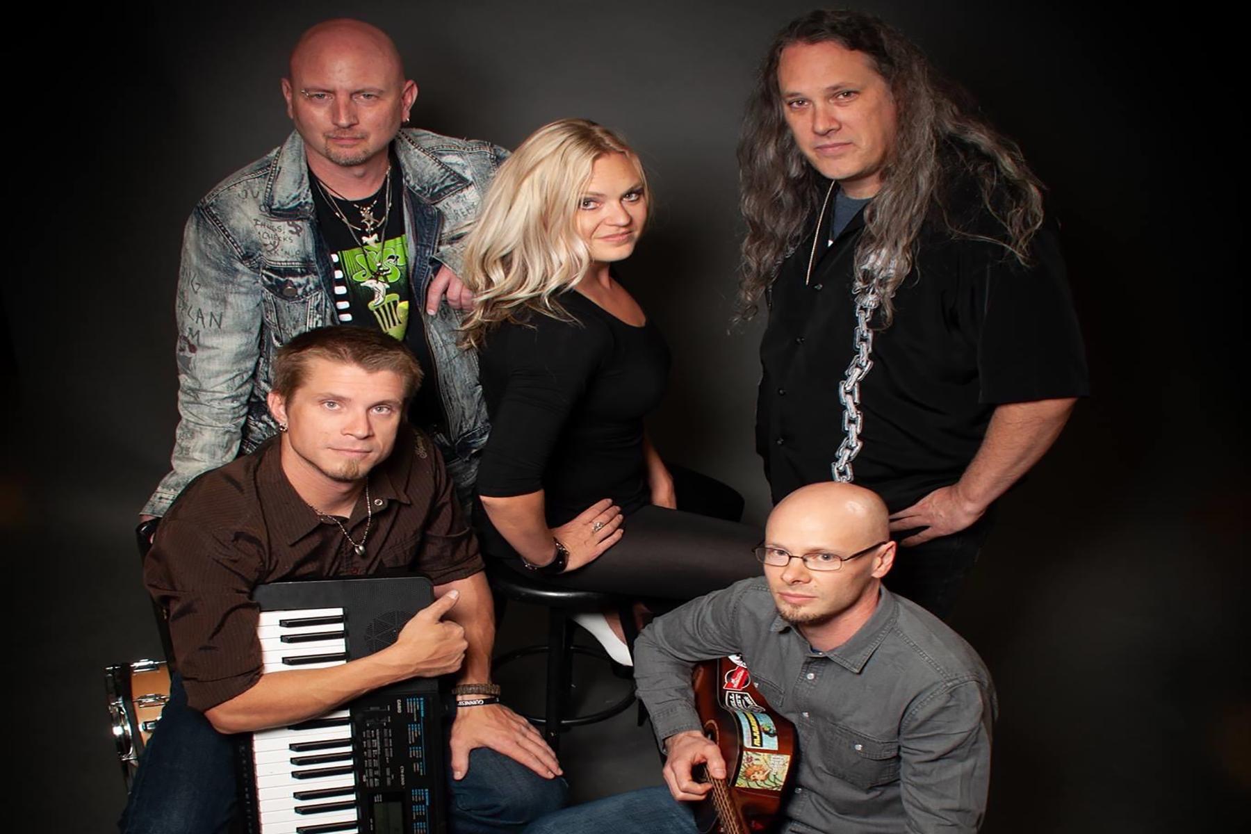 Live Music: Angie Heinze Band | Sun Peaks Resort