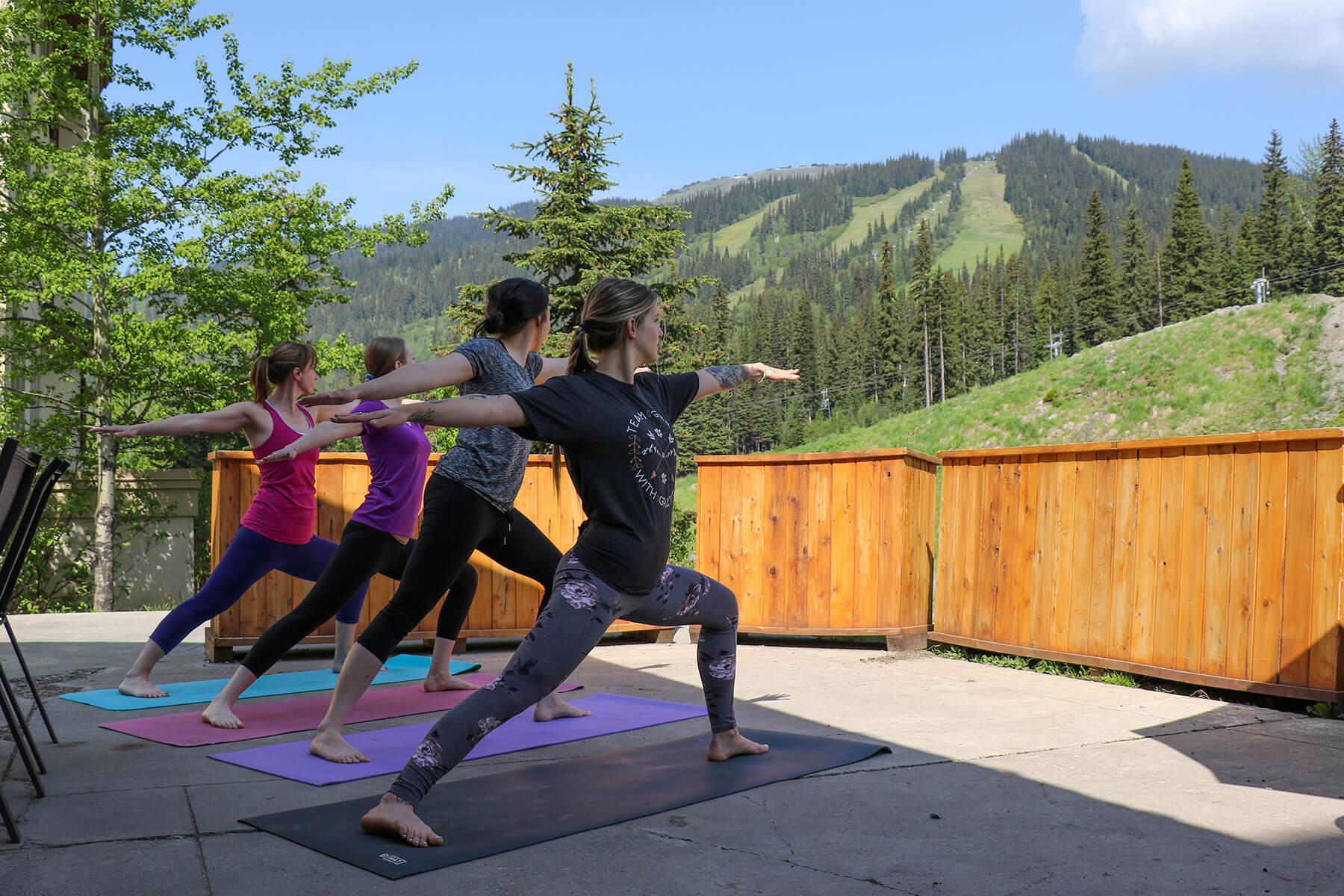 Pints & Poses | Sun Peaks Resort